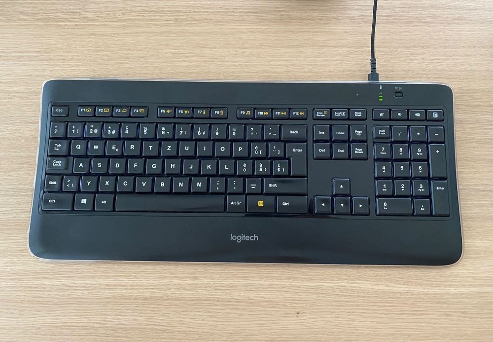 Logitech Wireless Keyboard K800 And Usb Unifying Receiver Kaufen Auf
