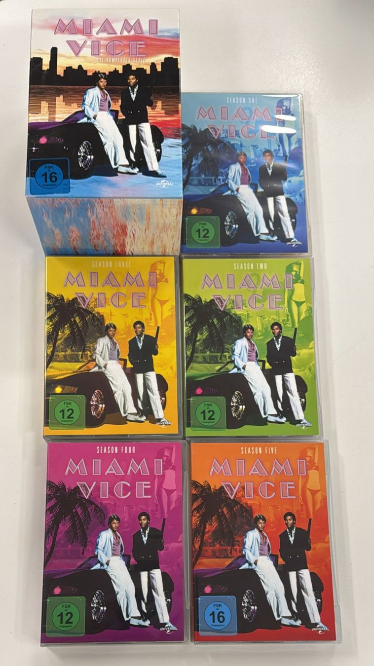 MIAMI VICE - DIE KOMPLETTE SERIE DVD (Gebraucht) in Zürich für CHF 69 ...