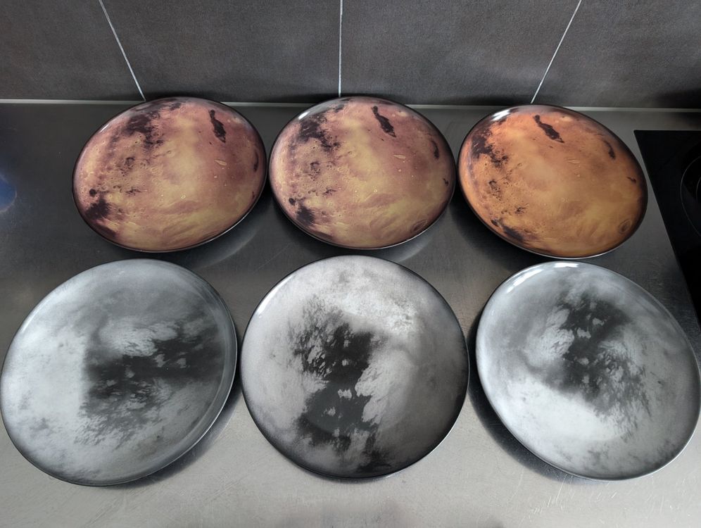 Seletti Cosmic Dinnerware set (Gebraucht) in Zürich für CHF 350 – nur ...