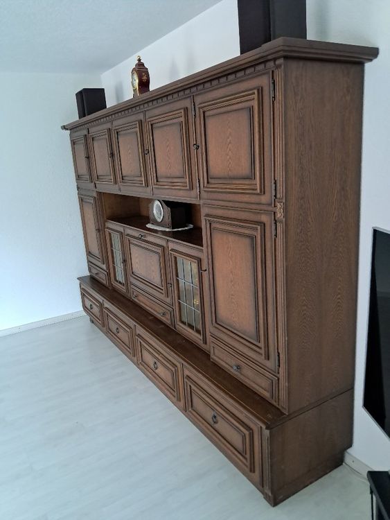 Rustikale Wohnwand, massiv, guter Zustand. Ca. 55 Jahre alt (Gebraucht ...