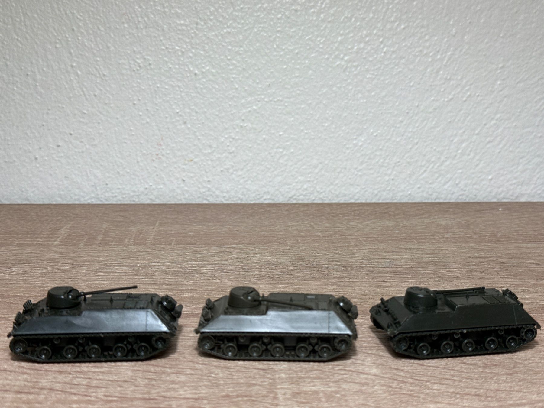 3x Roco Minitanks (4) (D'occasion) à St-Aubin-Sauges pour CHF 9 – avec ...