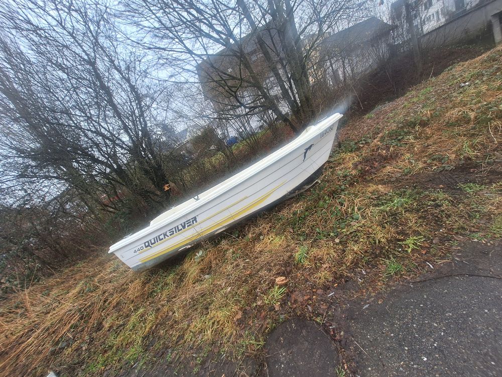 Quicksilver 440 Boot mit Ruder aus Räumung ab 100chf (Gebraucht) in ...