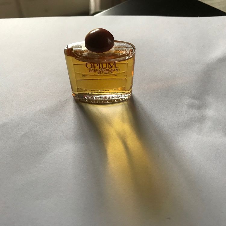 Parfum Opium-YSL (Gebraucht) in Genève für CHF 12 – mit Lieferung auf ...