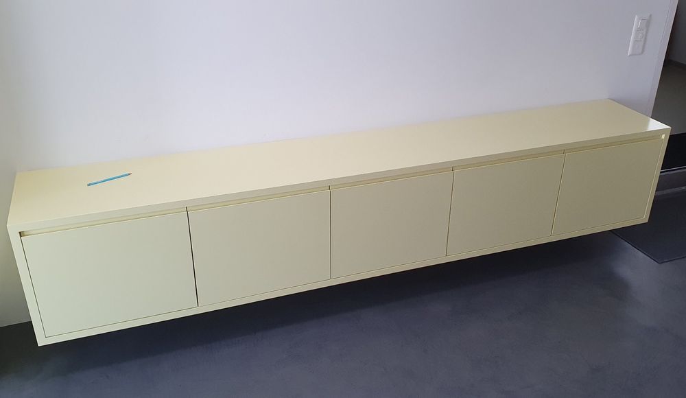 Sideboard (hängend - nicht zerlegbar) JG 2008 (Gebraucht) in Winterthur ...