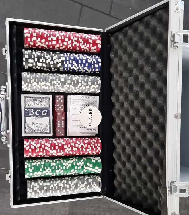 Poker Koffer mit 300 Chips - Perfekt für den Spielabend (Gebraucht) in ...