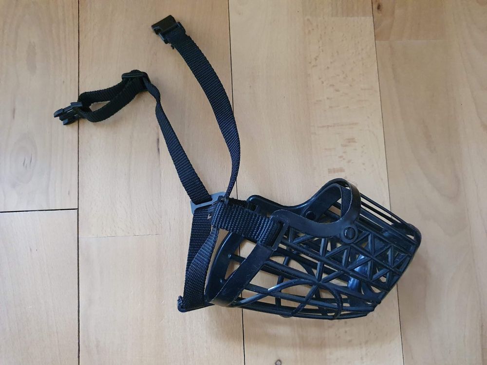 Maulkorb Hund Trixie Gr. M - L / Gr. 005 (Gebraucht) in Forch für CHF 3 ...