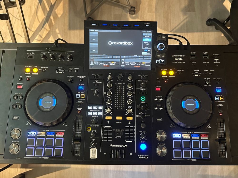 Pioneer XDJ-RX3 controller - Sous Garantie, Parfait État (Gebraucht) in ...