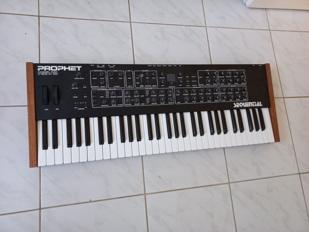 Sequential Prophet Rev 2 16 Voice (Gebraucht) in für CHF 1580 – mit ...
