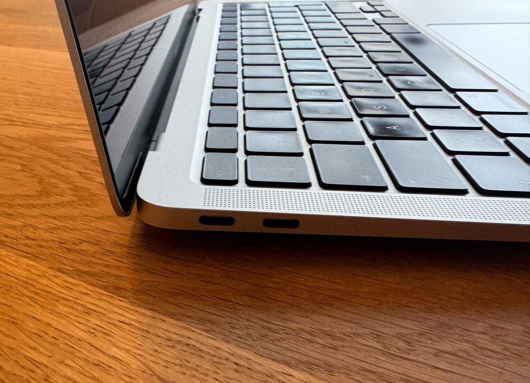 MacBook Air 13" (2020), 8 GB RAM, Top Zustand (Gebraucht) in Ettiswil ...