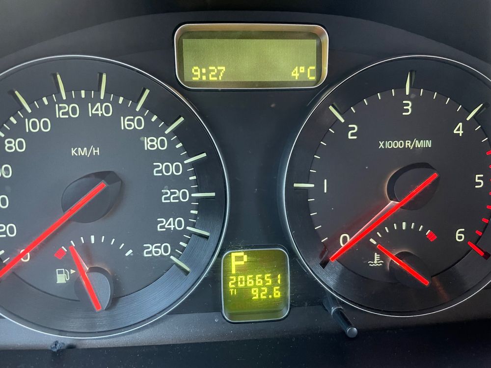 Volvo V50 D5 !!FRISCH AB MFK - 23.02.2024!!DIESEL!!AUTOMAT!! | Kaufen auf Ricardo