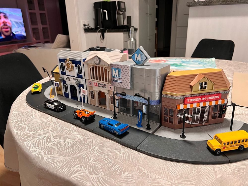 Miniso Toy Car Set (Gebraucht) in Horgen für CHF 40 – mit Lieferung auf ...