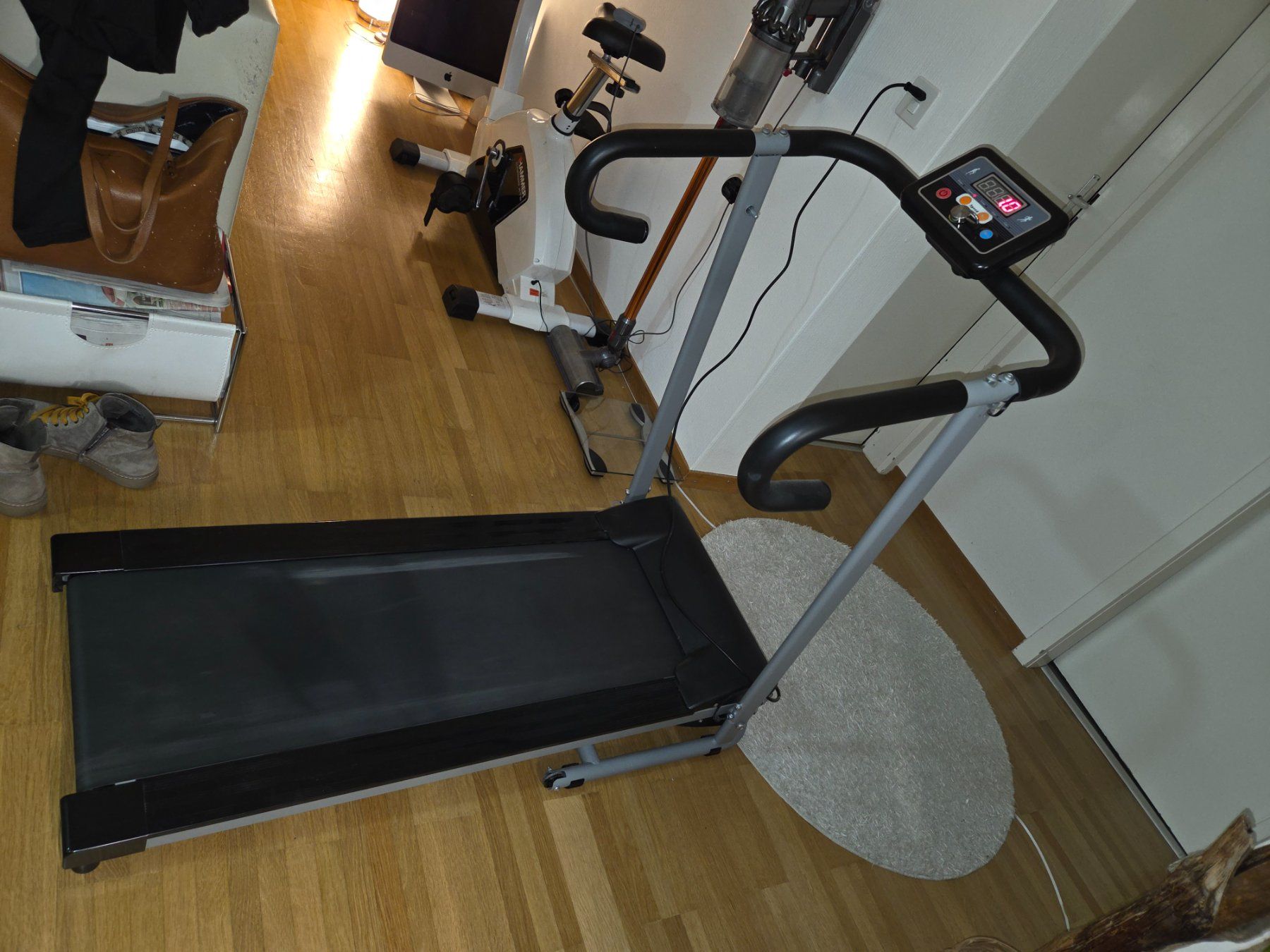 Gut Zustand: Klappbarer Heimtrainer für dein Wintertraining! (Gebraucht ...