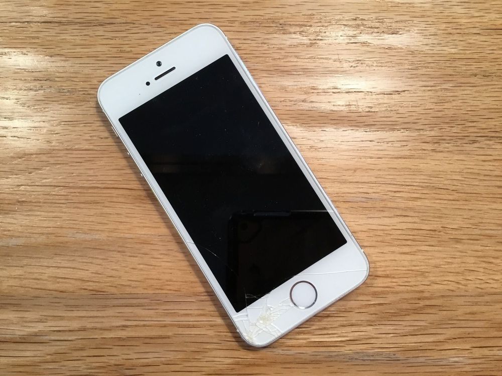 iPhone 5s white, model 1457 | Kaufen auf Ricardo