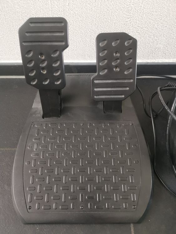 Thrustmaster T100 Force Feedback Racing Wheel (Gebraucht) in Chur für ...