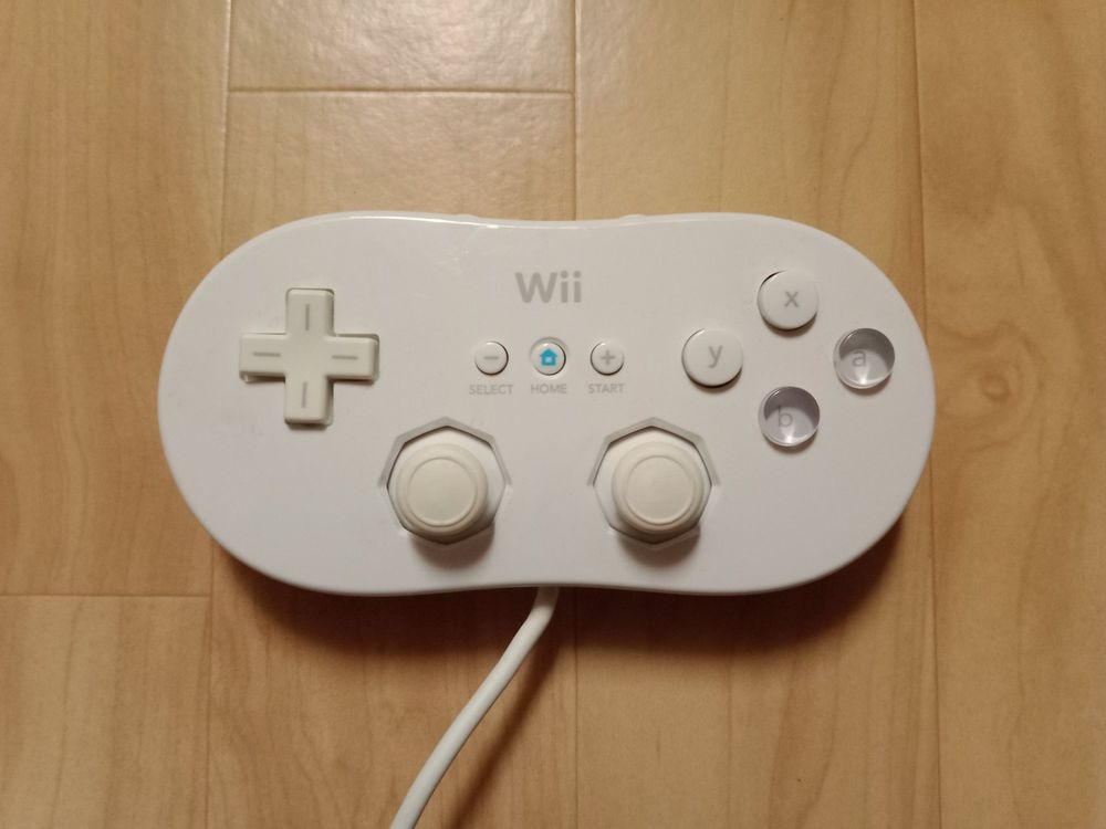 Classic Controller Wii officielle | Kaufen auf Ricardo