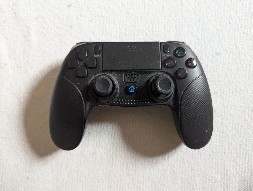 Legacy PS4 controller - Used - Model 8951 (Gebraucht) in Fribourg für CHF 9.9 – mit Lieferung ...