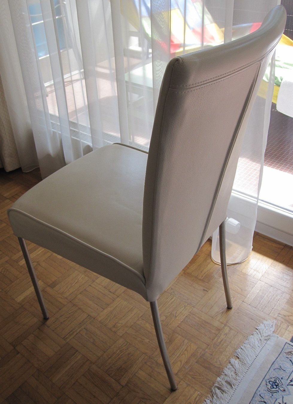 Chaises (x4) PFISTER, cuir Nubia blanc , support acier (D'occasion) à ...