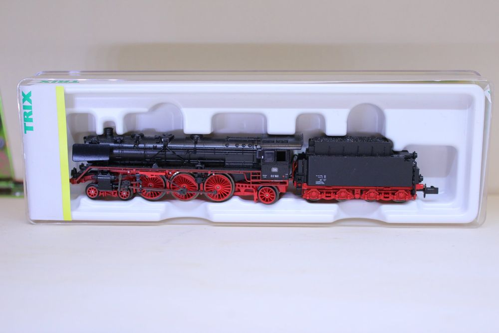 TRIX Dampflokomotive BR 03 mit Tender 12405 OVP (Defekt) in Fraubrunnen ...