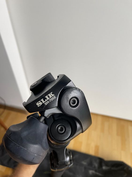 SLIK Pro 330 DX Titan Stativ + Slik sh-705e Stativkopf | Kaufen auf Ricardo