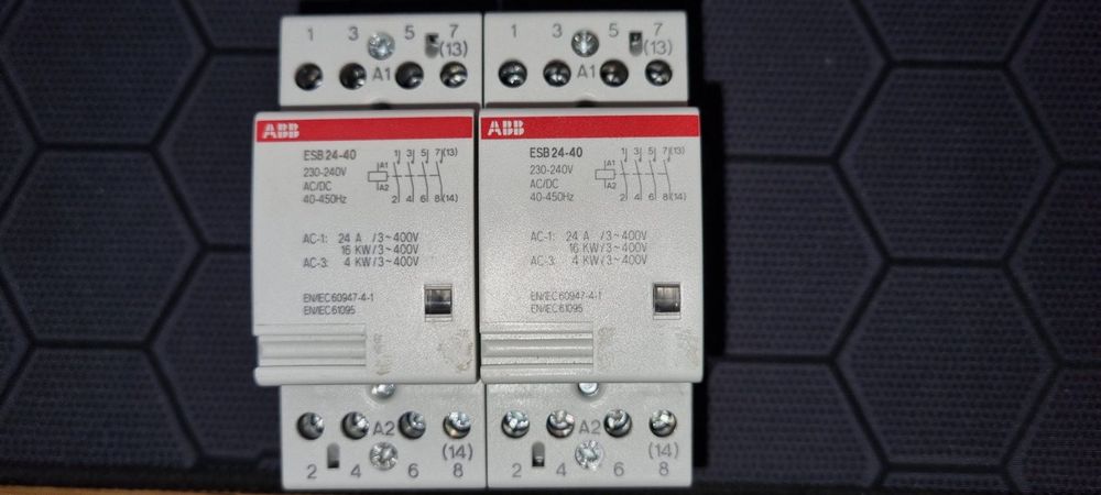Abb Installationsschütz 4-polige ESB24-40-230AC/DC | Kaufen auf Ricardo