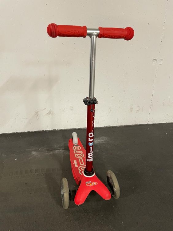 Micro Mini Deluxe Scooter mit LED in rot | Kaufen auf Ricardo