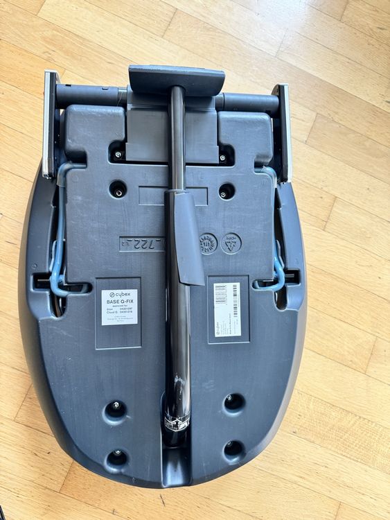 Cybex Base Q-Fix for Car (Gebraucht) in Zürich für CHF 9 – nur Abholung ...