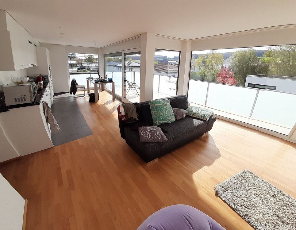 Sofa + Tisch zur Abholung nur am Wochenende (Gebraucht) in Scherzingen für CHF 10 – nur Abholung ...