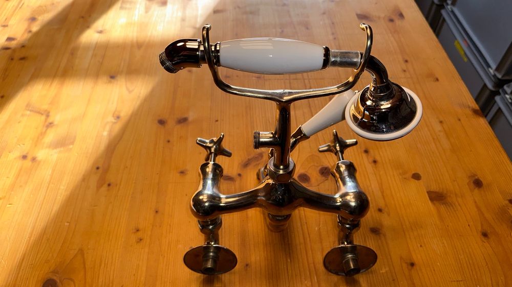 Antike Bade-Armatur Oederlin (revidiert) (Gebraucht) in Goldingen für ...