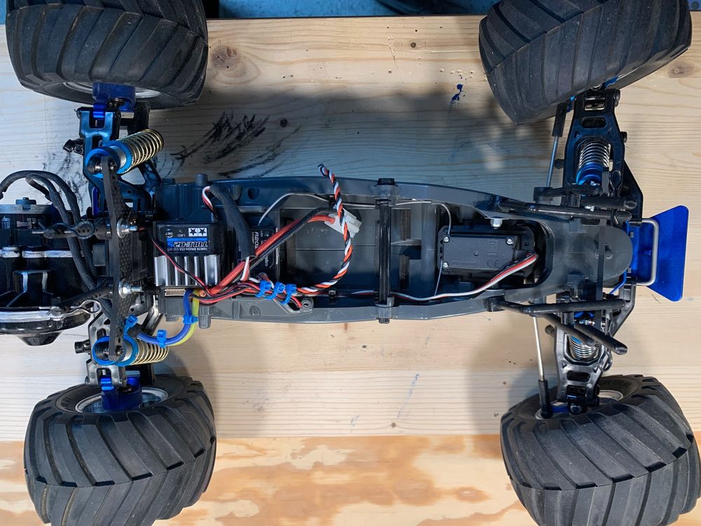 Tamiya DT03 (Gebraucht) in Dietikon für CHF 149 – mit Lieferung auf Ricardo kaufen