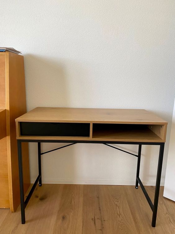 Schreibtisch mit Fach und Schublade (Gebraucht) in Niederlenz für CHF ...