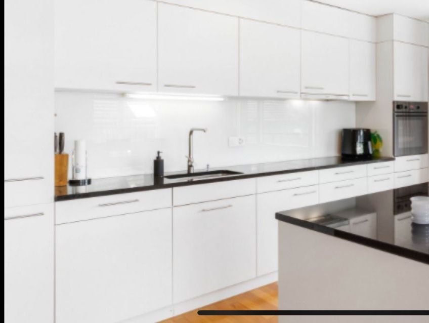 Moderne Küche mit Insel, Weiss, Top Zustand! Muss am 10.06. (Gebraucht ...