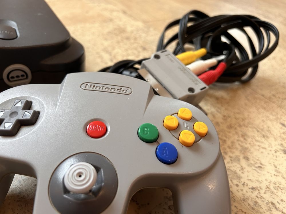N64 + 4 games and joypad | Kaufen auf Ricardo