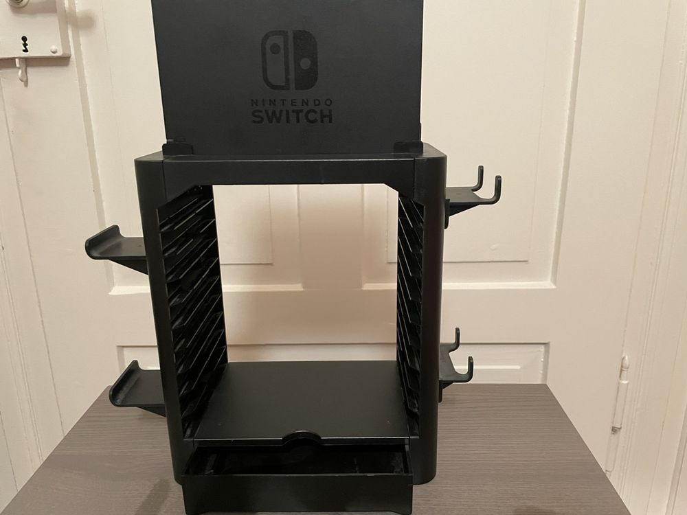 Nintendo Switch Ständer mit Pro Controller, Steuerrad usw (Gebraucht ...