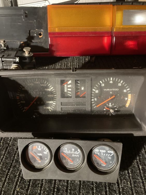 Audi 80 Quattro Tacho (Defekt) in Adelboden für CHF 110 – mit Lieferung ...