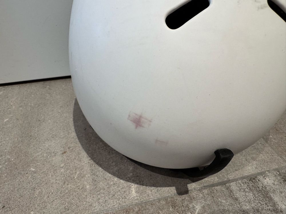Skihelm Red, weiss, Gr. M (Gebraucht) in Uster für CHF 20 – nur ...