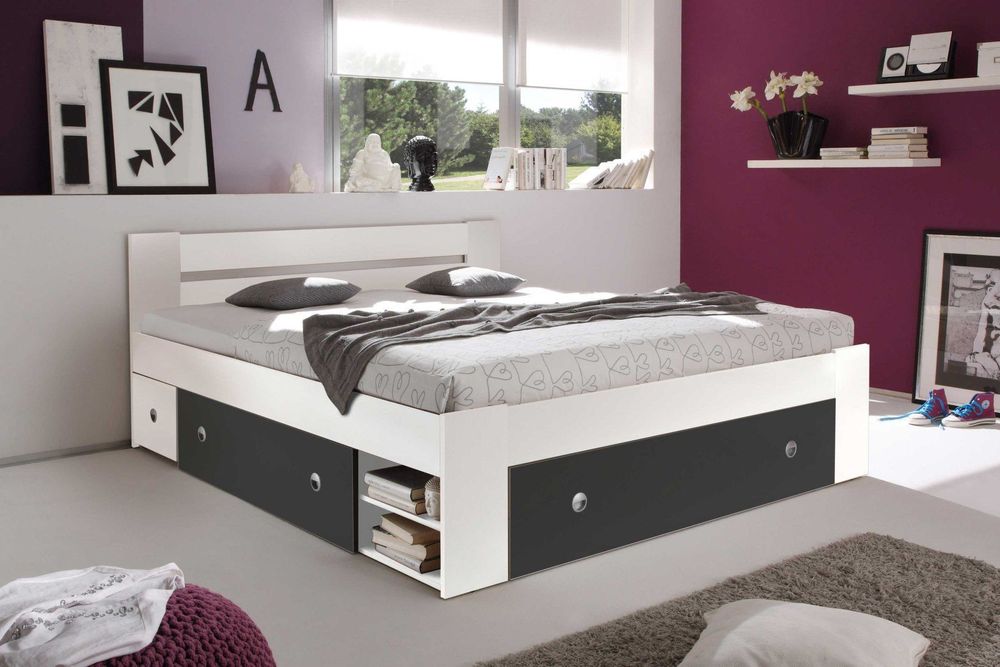 Sehr schönes, neues Bett mit Nachttischchen und Schubladen (Neu (gemäss ...