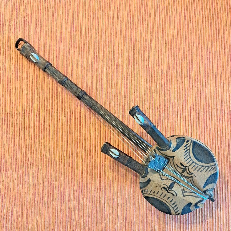 Antique Kora Instrument de musique sculpté à la main | Kaufen auf Ricardo