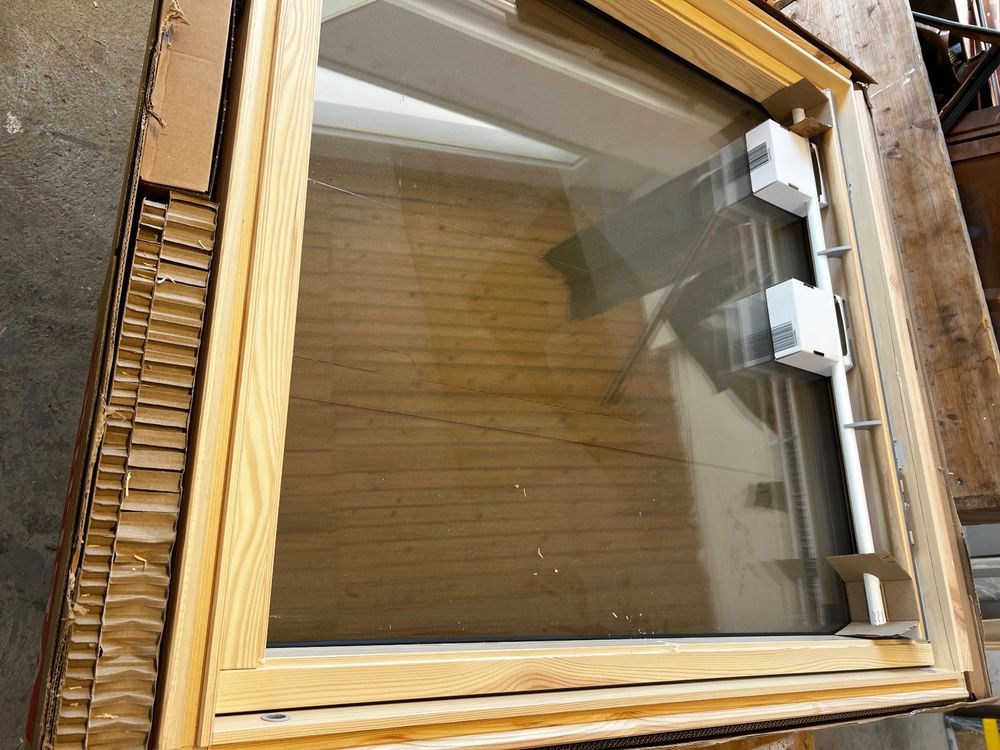 Dachfenster Velux SK06 GGL mit Motor mit Beschädigung (Neu (gemäss ...
