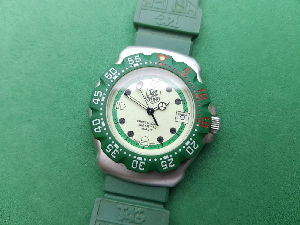 Tag Heuer Professional Hulk Full Tritium - Quartz (Gebraucht) in ...