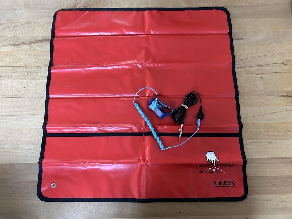 Anti Static Service Kit Lindy 60cm x 65cm (Gebraucht) in Guttet-Feschel ...