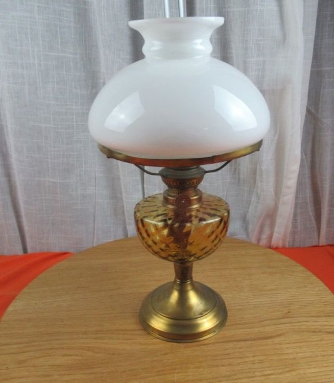Petroleum Lampe Glas Messing (Gebraucht) in Flums für CHF 79 – mit ...
