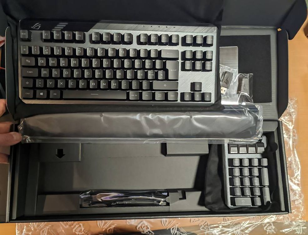 Asus ROG Claymore 2 (Neu und originalverpackt) in Schwanden GL für CHF ...