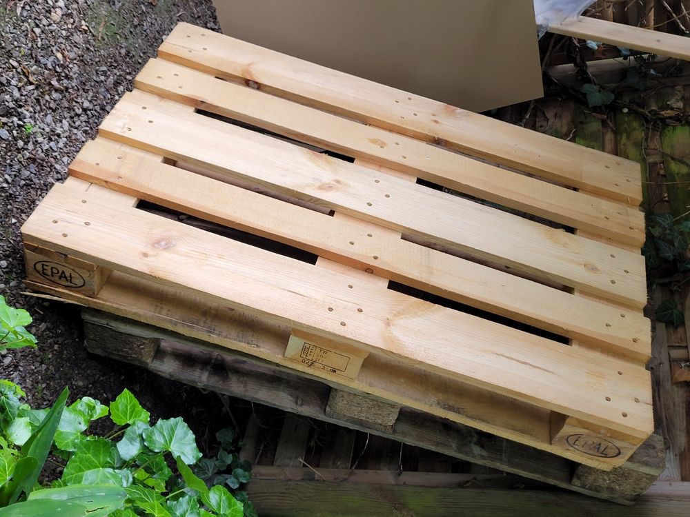 EPAL EURO-Palett 2 Stk - Abholung in 8618 Oetwil | Kaufen auf Ricardo