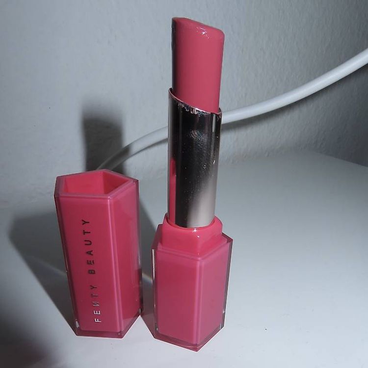 Fenty Beauty Gloss Bomb Stick Highbiscus (wie neu) (Gebraucht) in ...