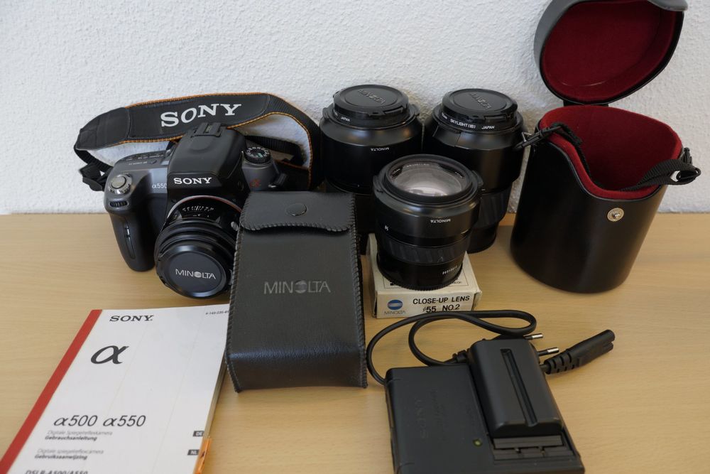 Sony Alpha a550 Spiegelreflex Kamera mit viel Zubehör (Gebraucht) in ...