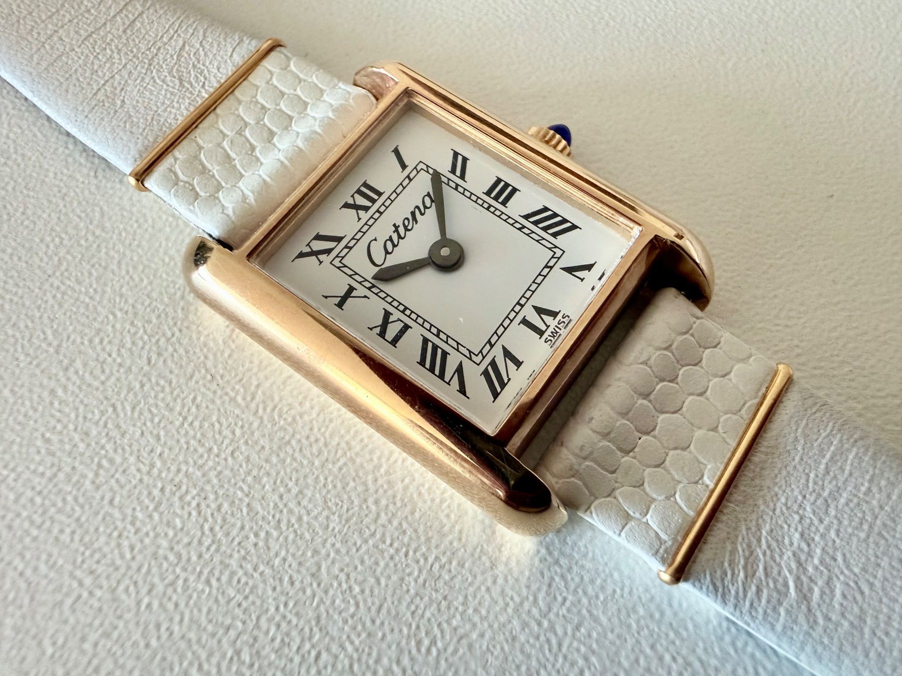 CATENA “Tank” type, SMALL, Plaqué or, Mechanical, Swiss (Neuf avec ...