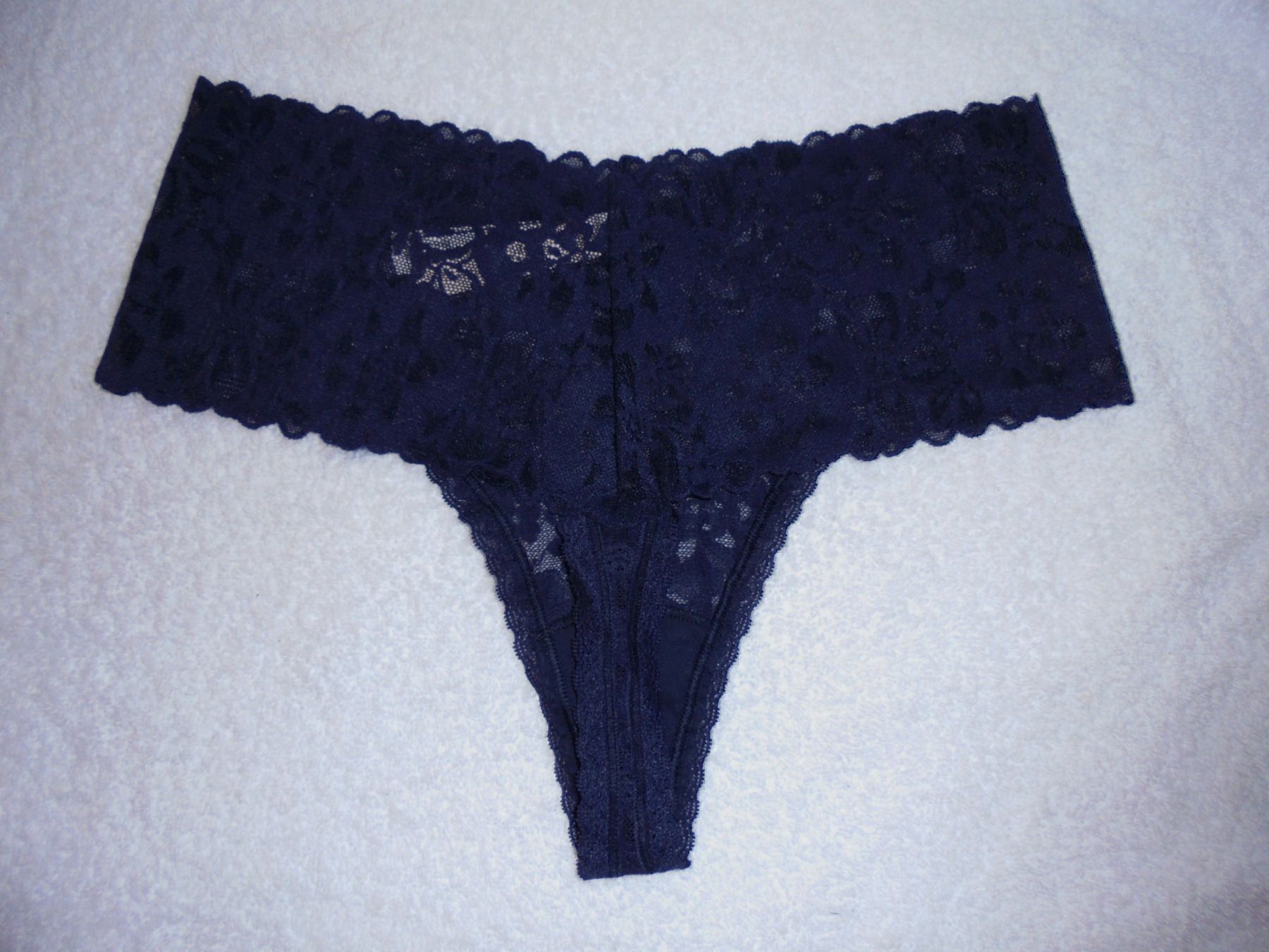 VICTORIA'S SECRET LACIE WIDE BAND THONG, M, NEU (Neuf avec emballage d ...