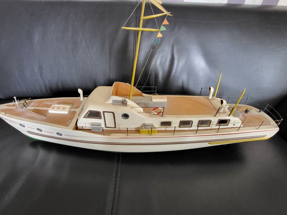 Alte Modell Yacht gem foto 72Cm (Gebraucht) in für CHF 45 – nur ...