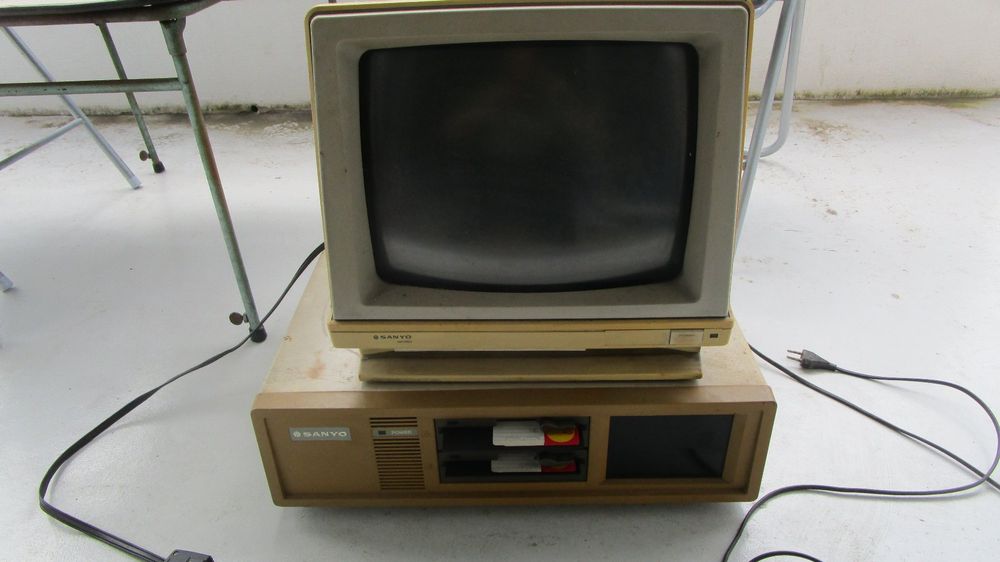 ordinateur ancien de la marque SANYO made in japan rarissime (Gebraucht ...