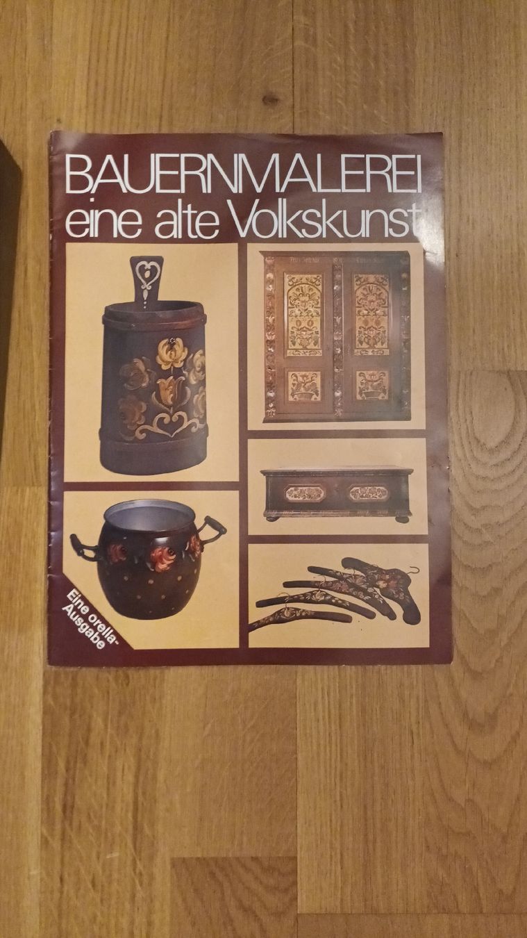 2 Büchlein über Bauernmalerei +1 Schlüsselkästchen (Gebraucht) in chur ...